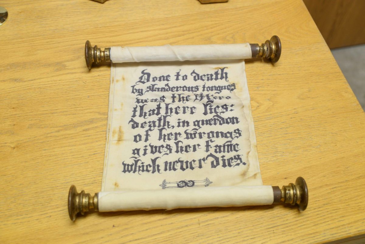 Scroll – Prop Closet